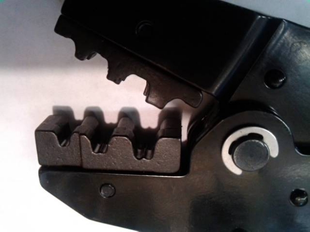 Larsen Lights, LED lights for your equipment !. Crimp Tool