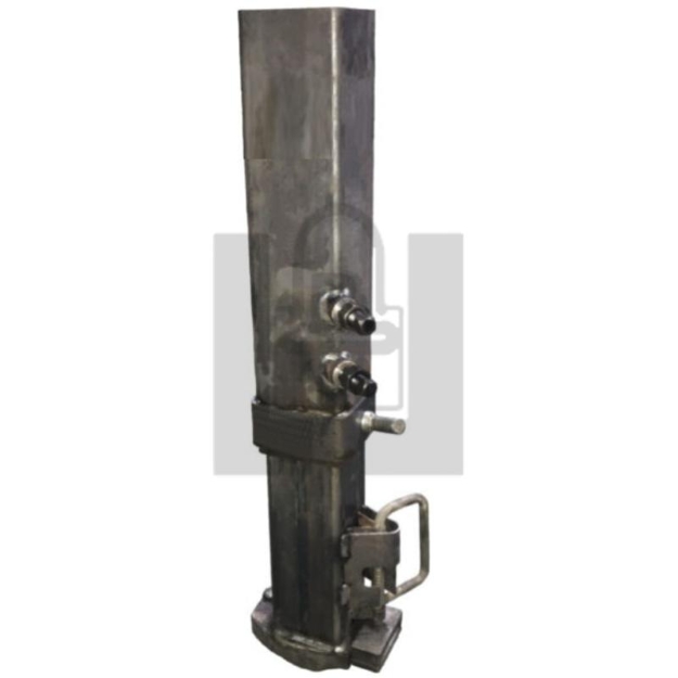 Larsen Lights, LED lights for your equipment !. Square Gooseneck Coupler